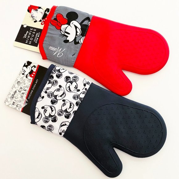 Disney | Kitchen | Disney Mickey Mouse Minnie Mouse Silicone Oven Mitts ...